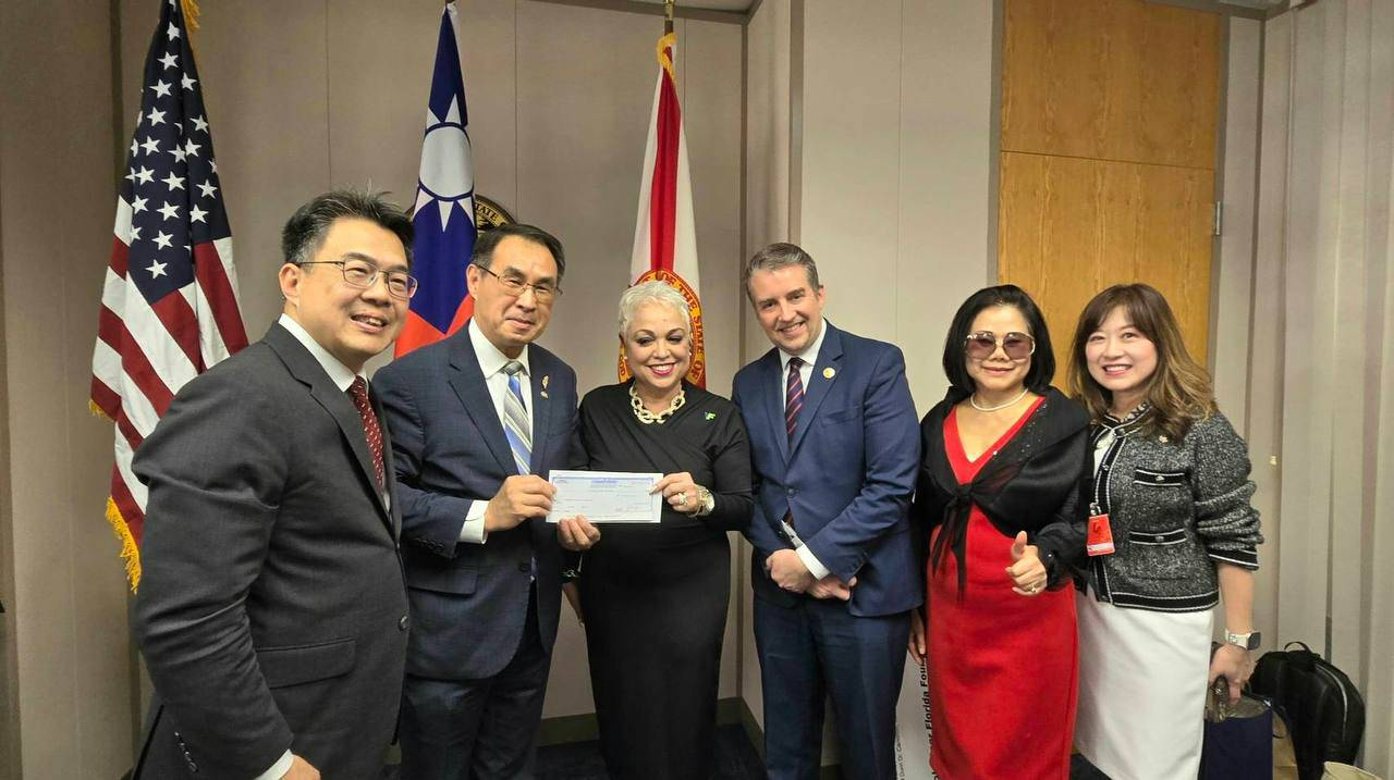 台佛近年來在經貿、高科技、教育及文化等方面交流頻繁密切，佛州也是國人出國旅遊熱門目的地之一。台灣與佛州所處的地理與氣候環境頗為相近 ...