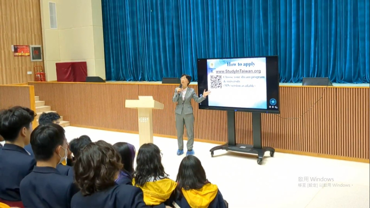 羅代表至International Hobby School演講 - 駐烏蘭巴托台北貿易經濟代表處 Taipei Trade and ...