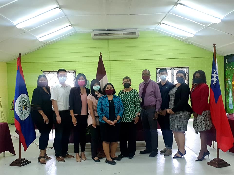 本館應貝里斯Galen大學校長Cynthia Eve Aird邀請，赴該校介紹本年度外交部台... - 駐貝里斯大使館 Embassy of ...