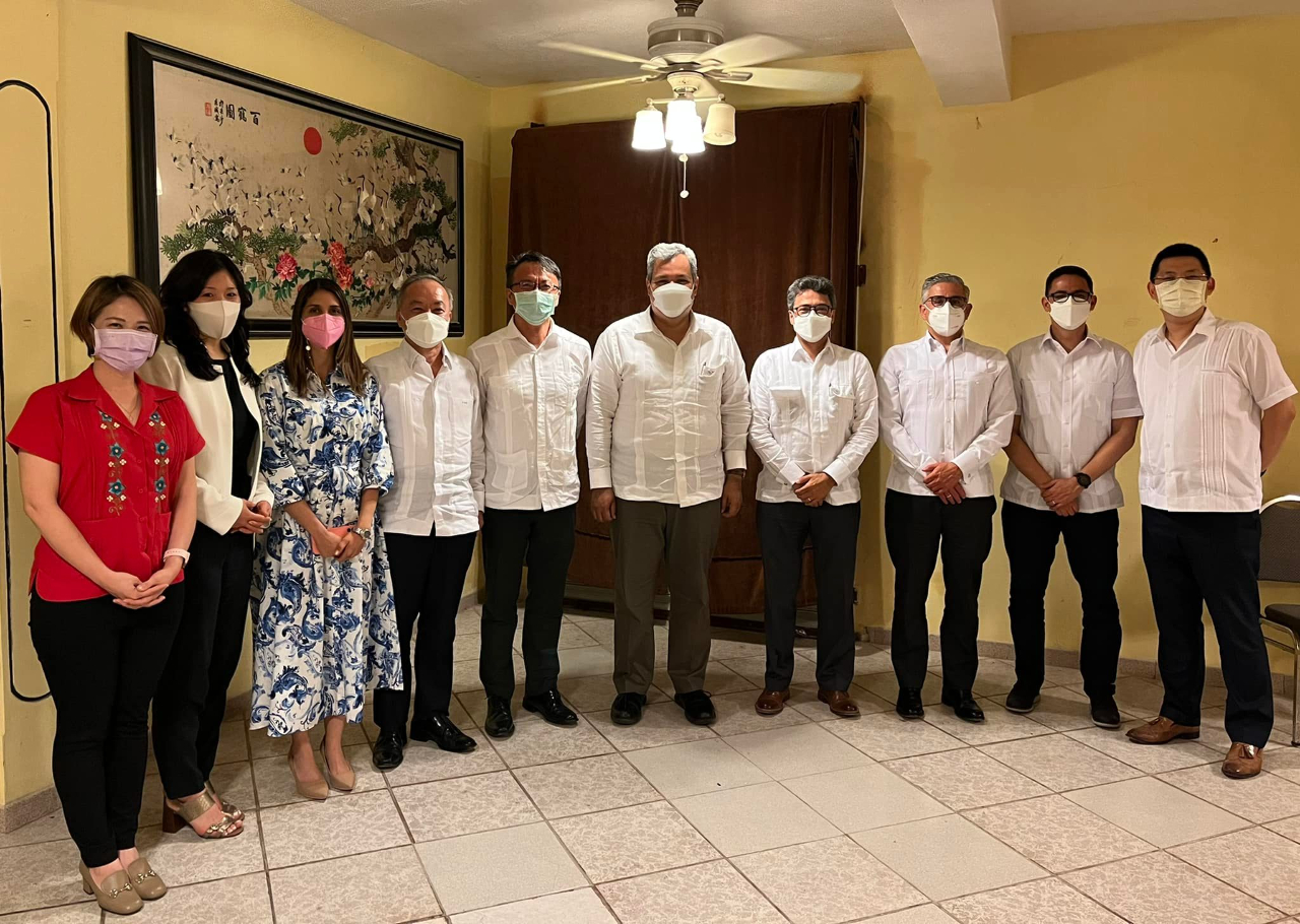 Ambassador David Kuan-Chou Chien met with Dr. ... - Embassy of the ...