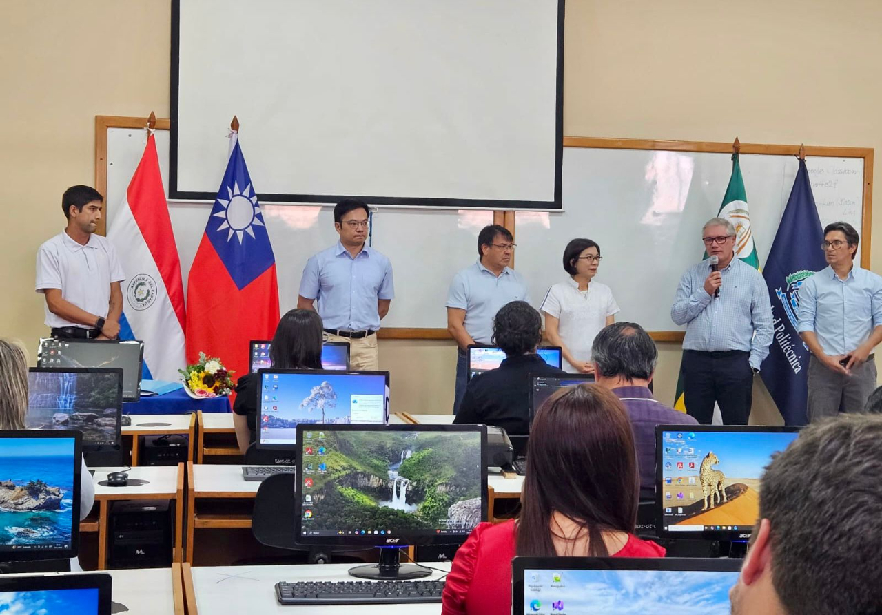 Consulado General de la República de China, Ciudad del Este, República ...