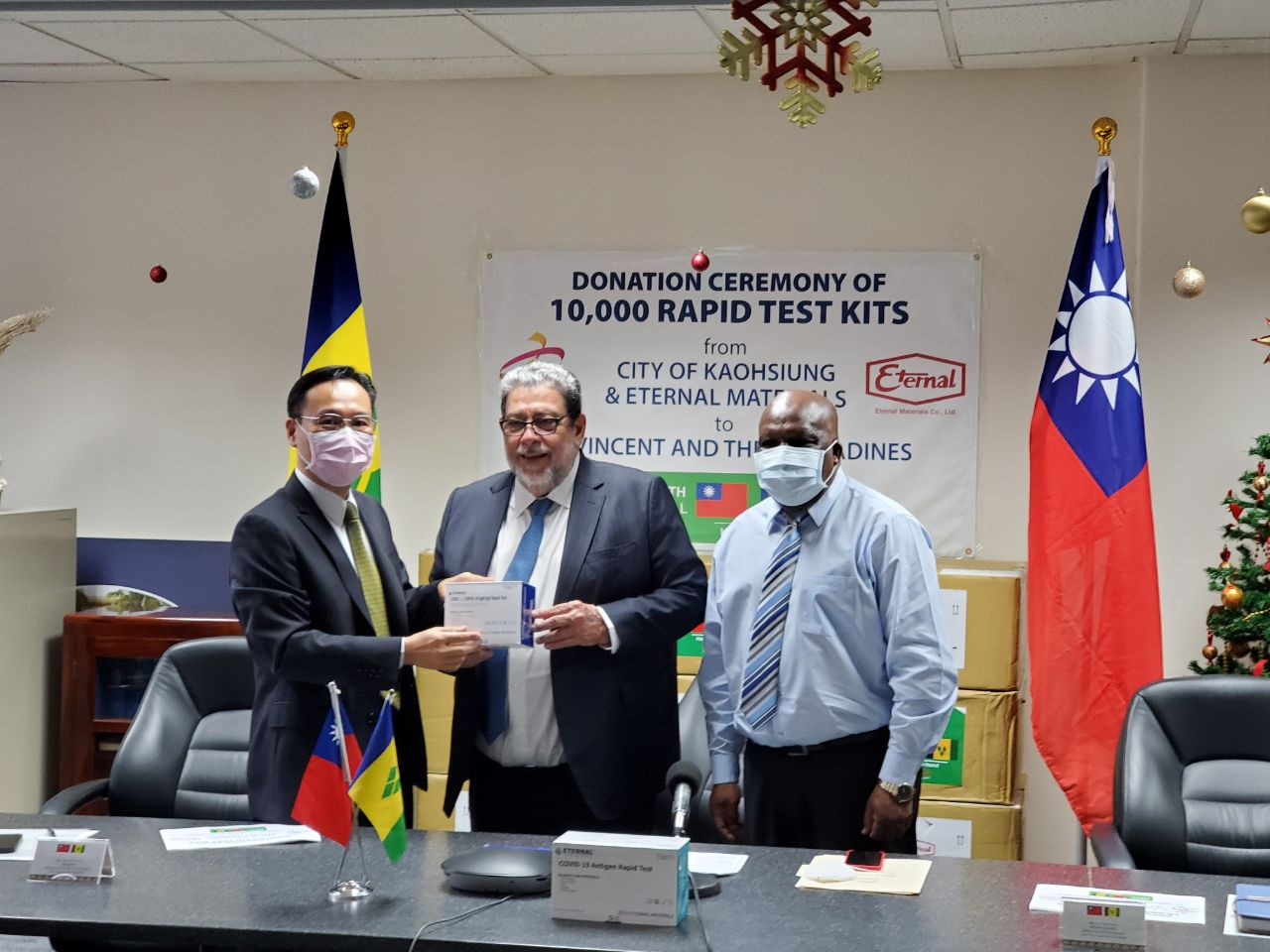 Ambassador Peter Sha-Li LAN handed over 10,000... - Embassy of the ...