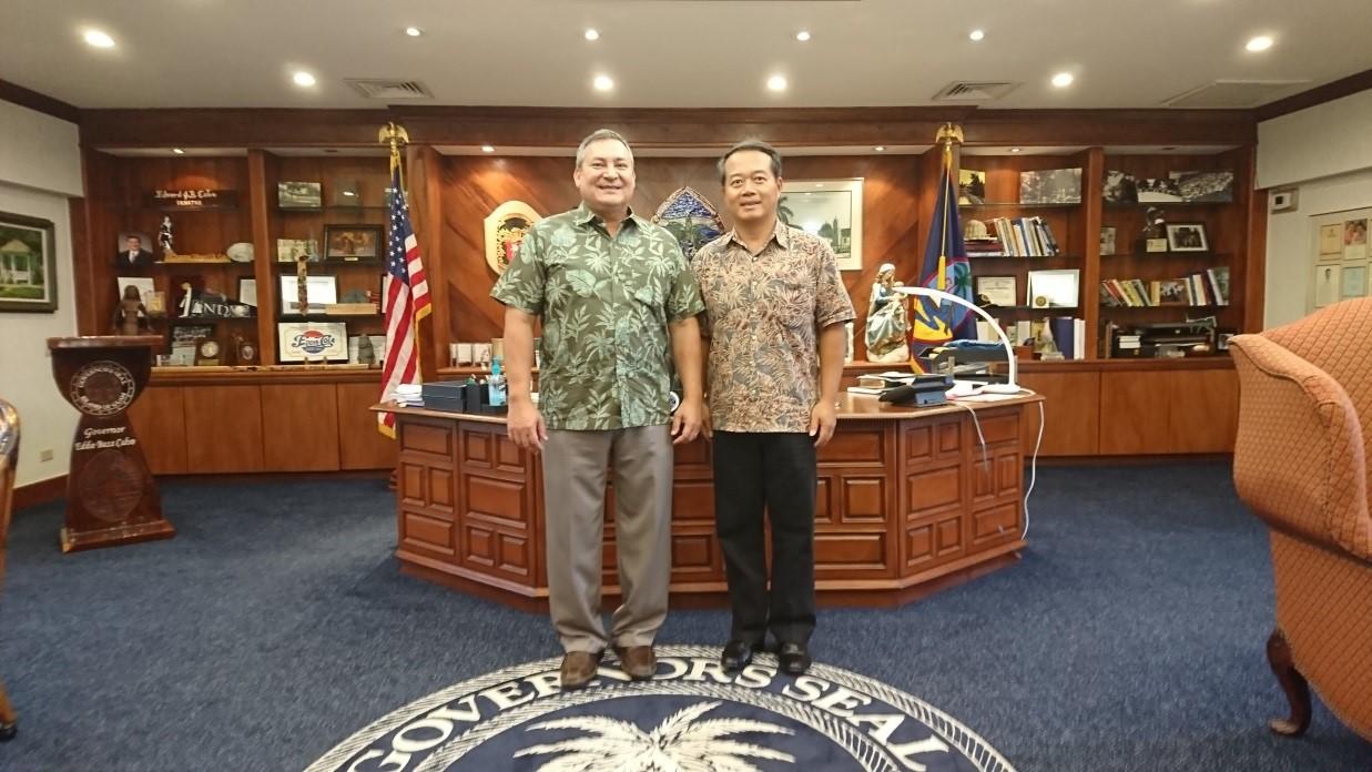 Ambassador Mr. and Mrs. Wallace Chow had their... - Embassy of the ...