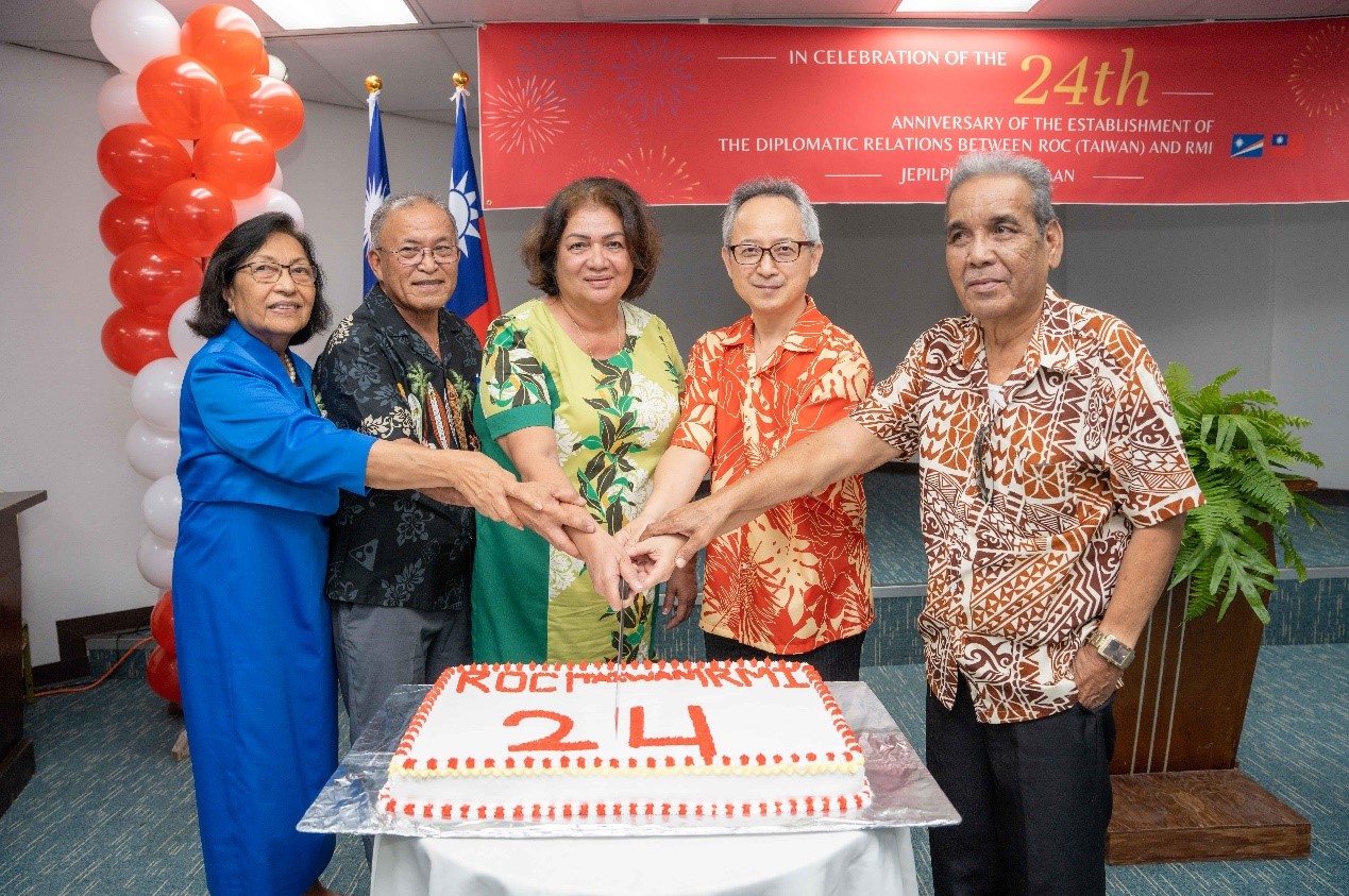 Celebrating the 24th Anniversary of RMI-ROC(Ta... - Embassy of the ...