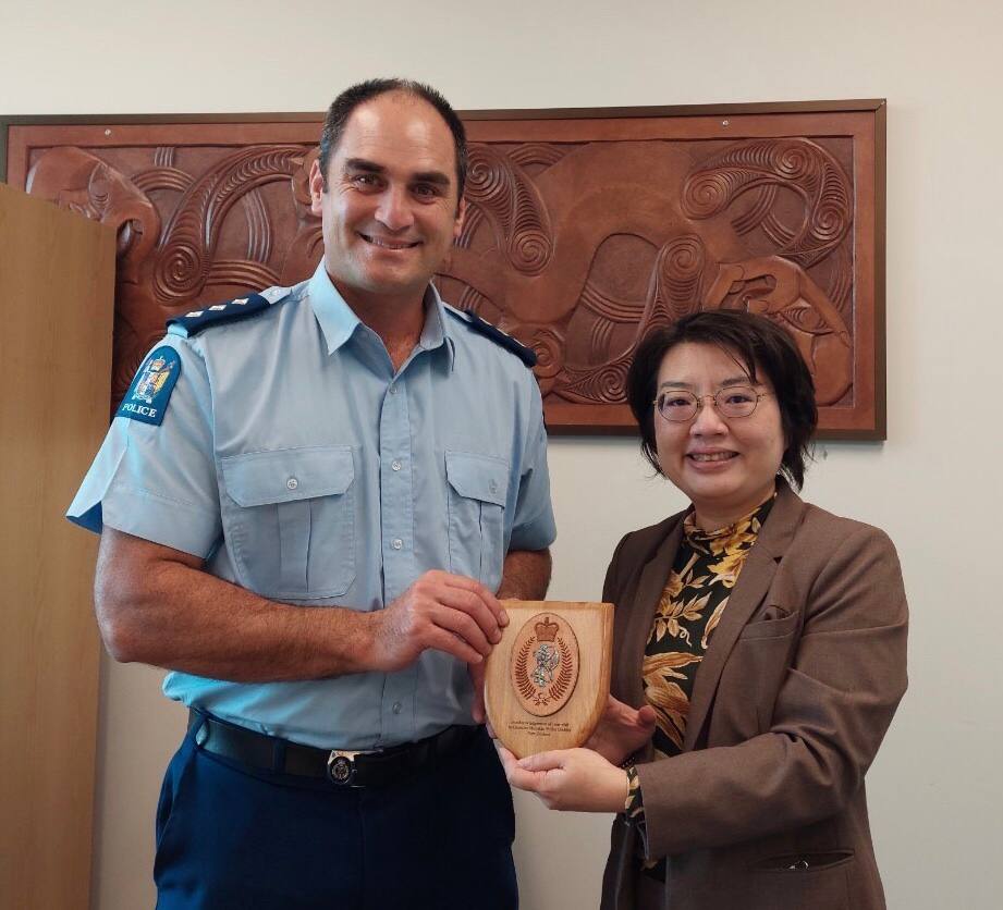 處長拜會東區警局局長